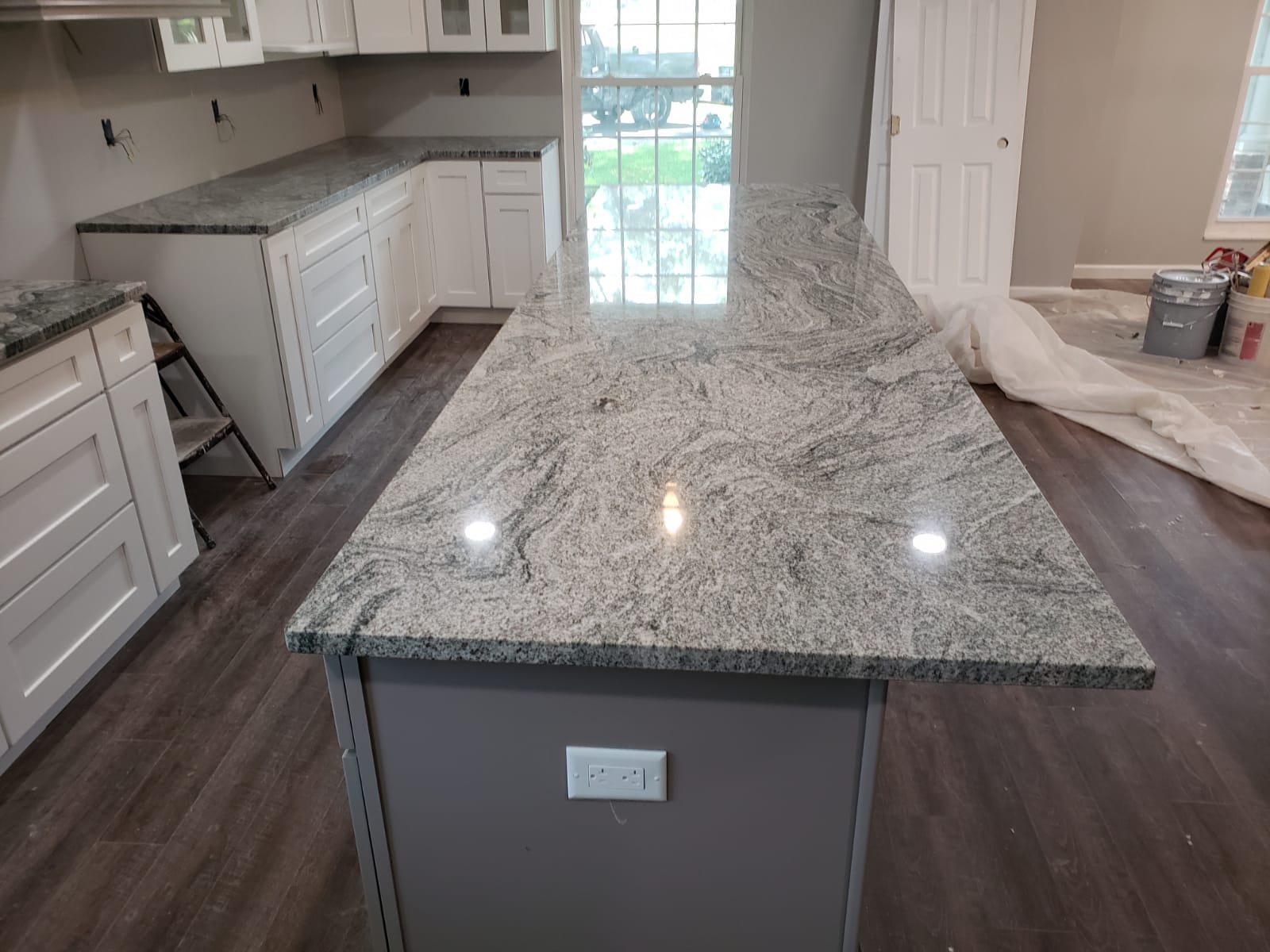 GALLERY Projects Countertops - Precious Stone Cabinetry